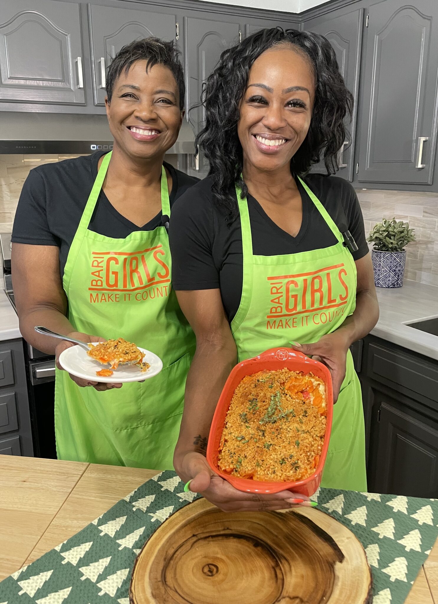 k and l on kk set - BariGirls